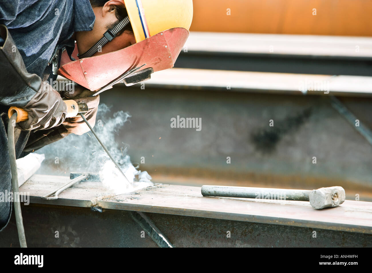Metal hammer head side view hi-res stock photography and images - Alamy
