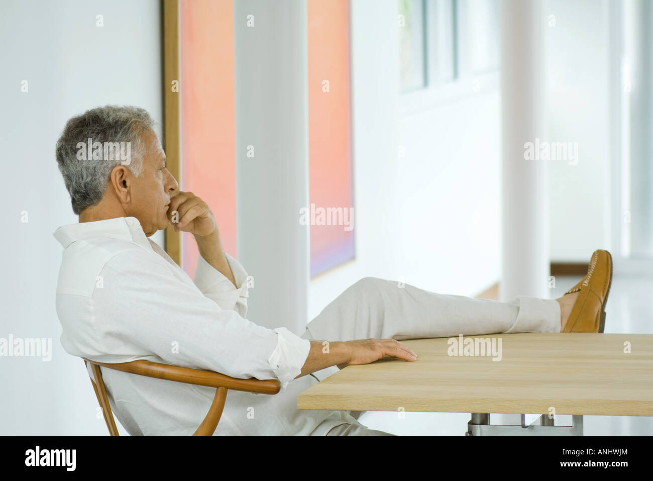 Hand on leg under table hi-res stock photography and images - Alamy