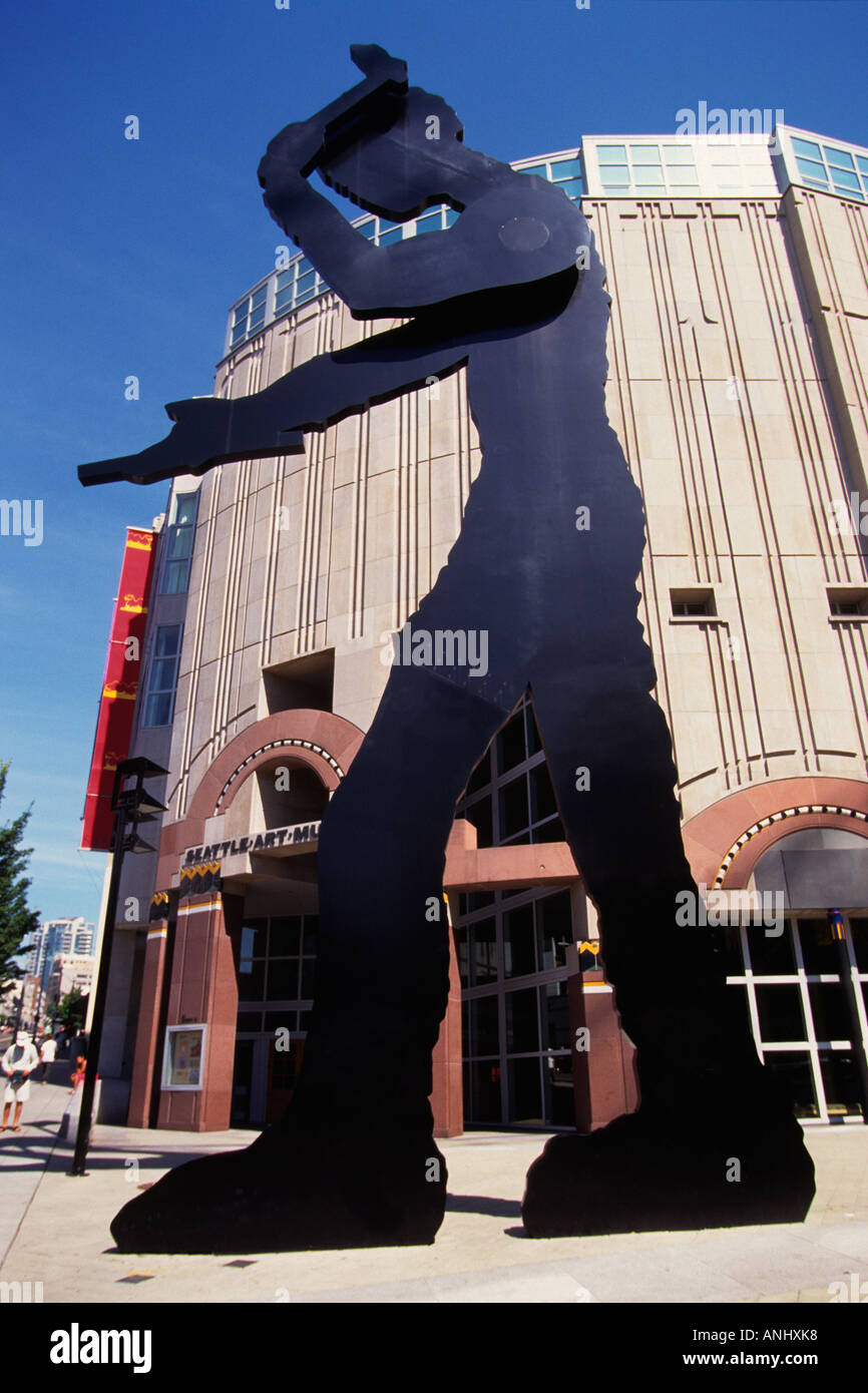 Hammering man sculpture seattle art hi-res stock photography and images ...
