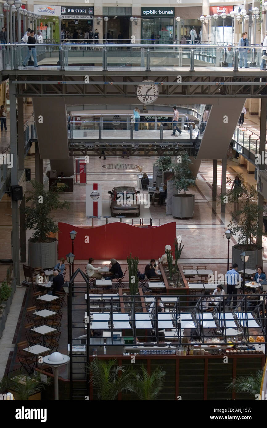 Karum shopping mall hi-res stock photography and images - Alamy