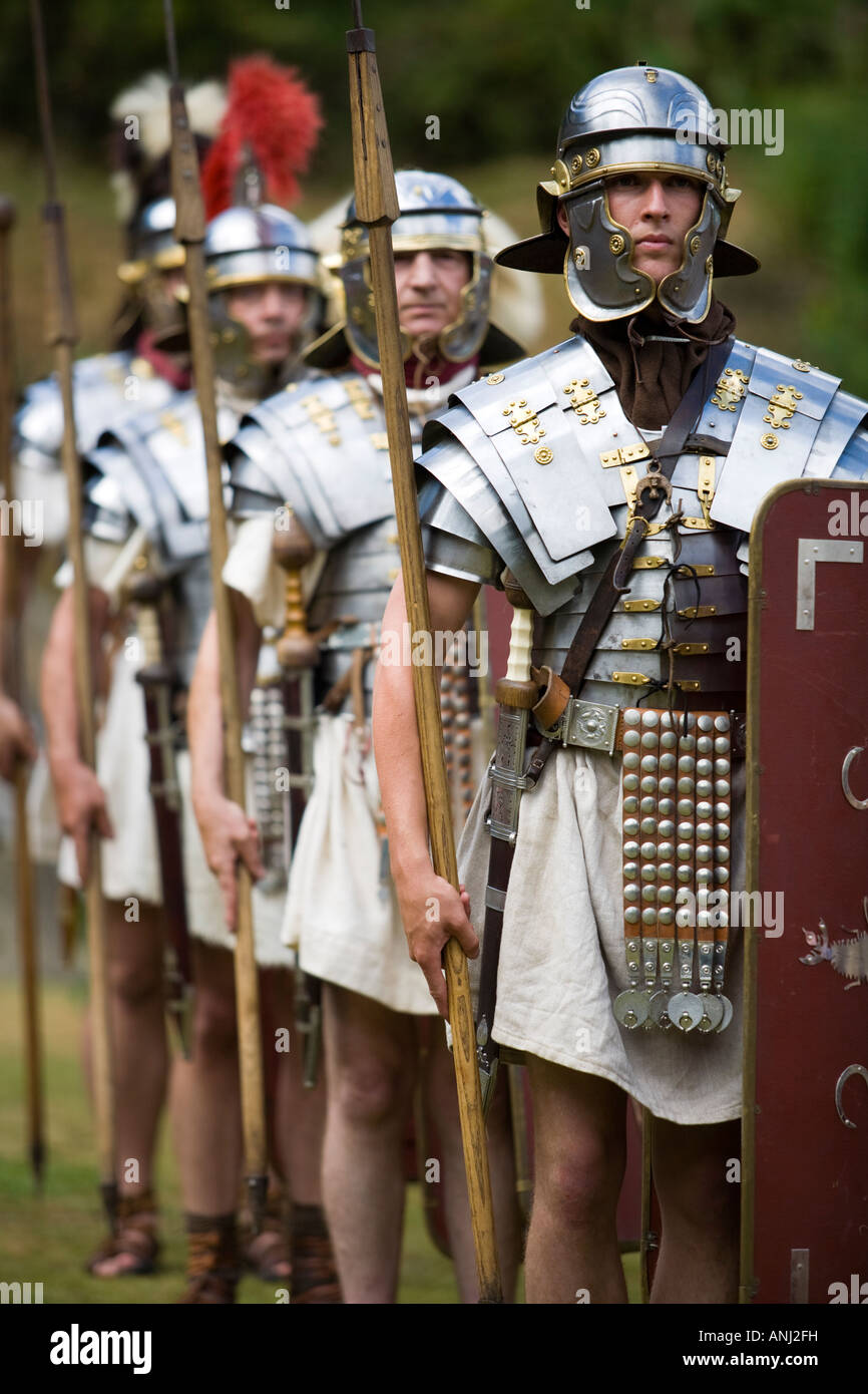 Roman soldiers marching ancient hi-res stock photography and images - Alamy