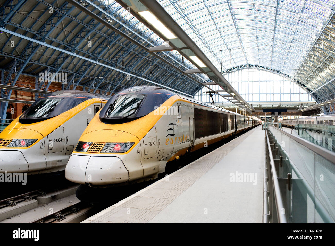 Eurostar trains at St. Pancras International Station London Stock Photo ...
