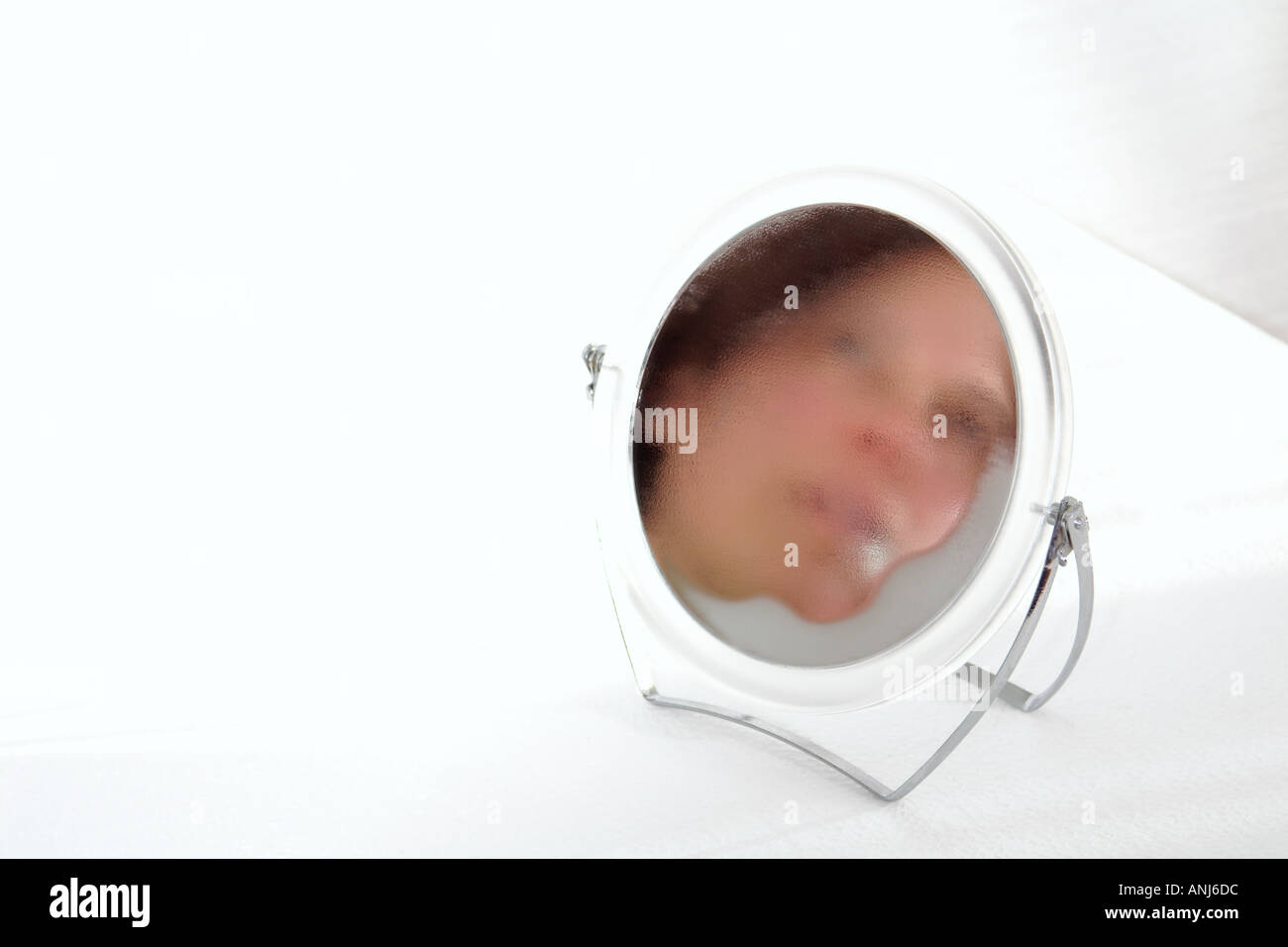 True mirror hi-res stock photography and images - Alamy