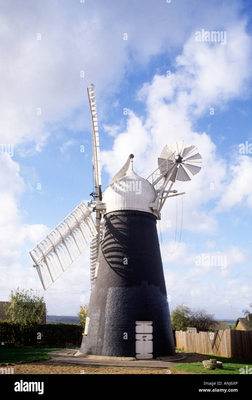 Lincolnshire windmill hi-res stock photography and images - Alamy