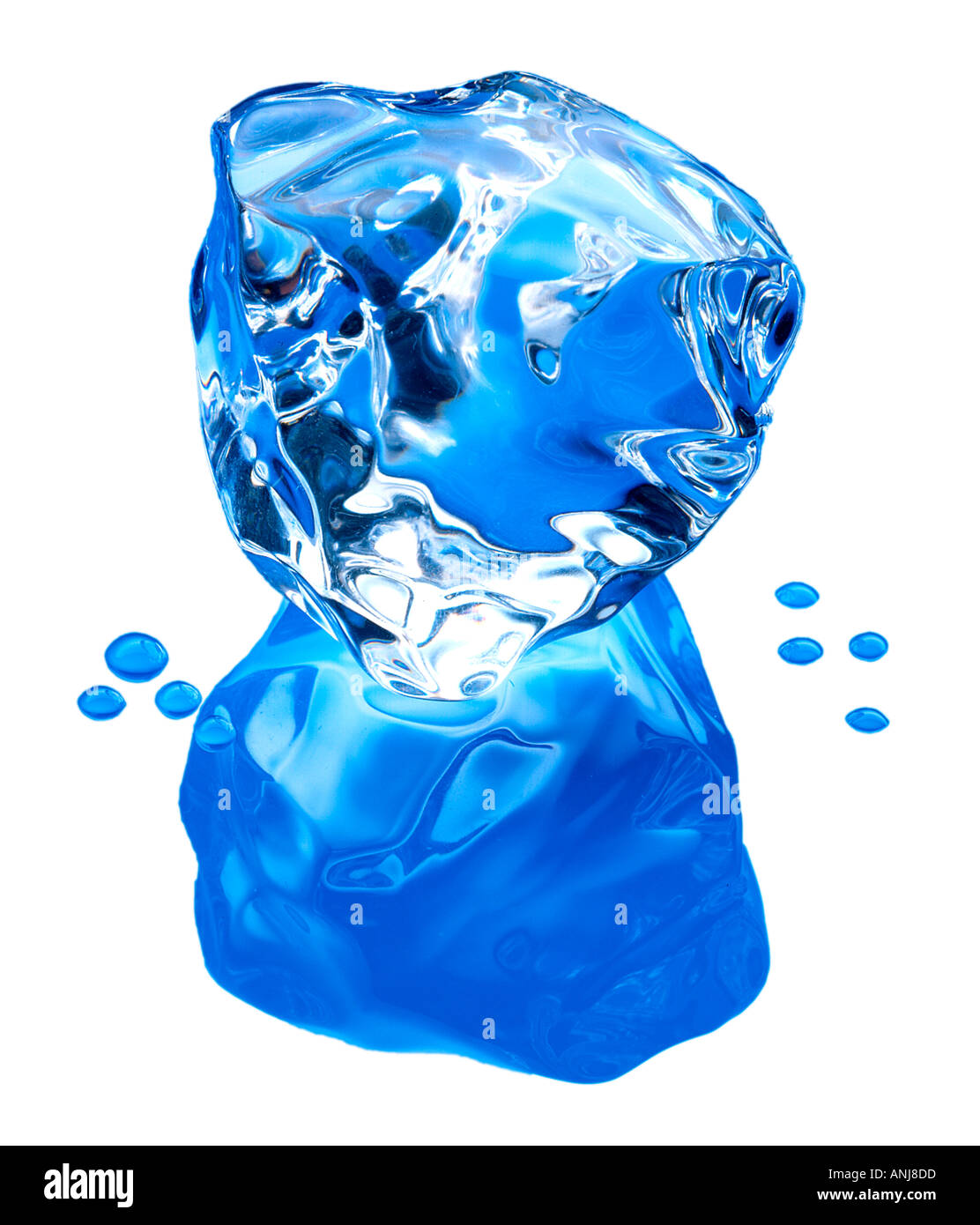One ice cube hi-res stock photography and images - Alamy