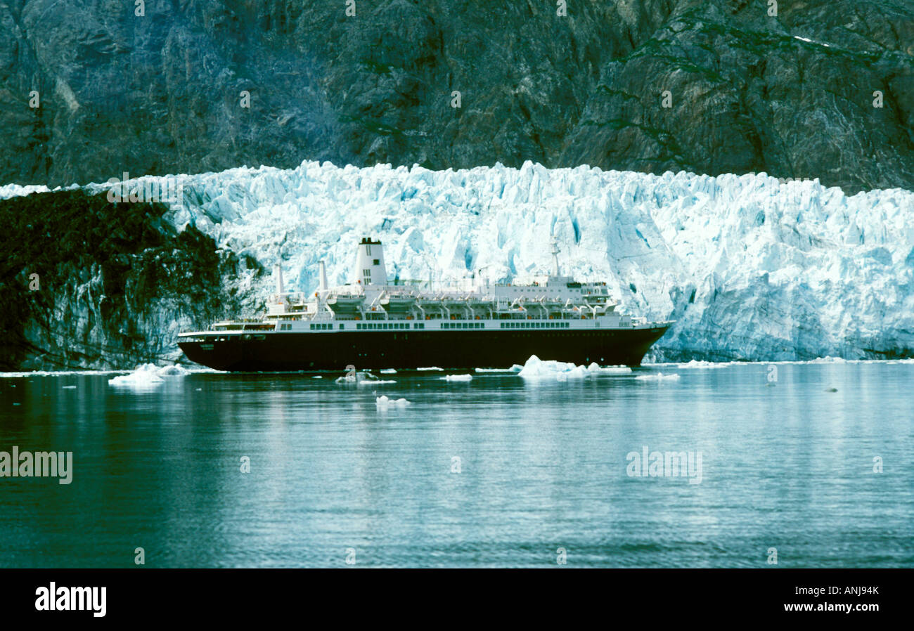 AK Glacier Bay National Park Margerie Glacier icy ice field global ...