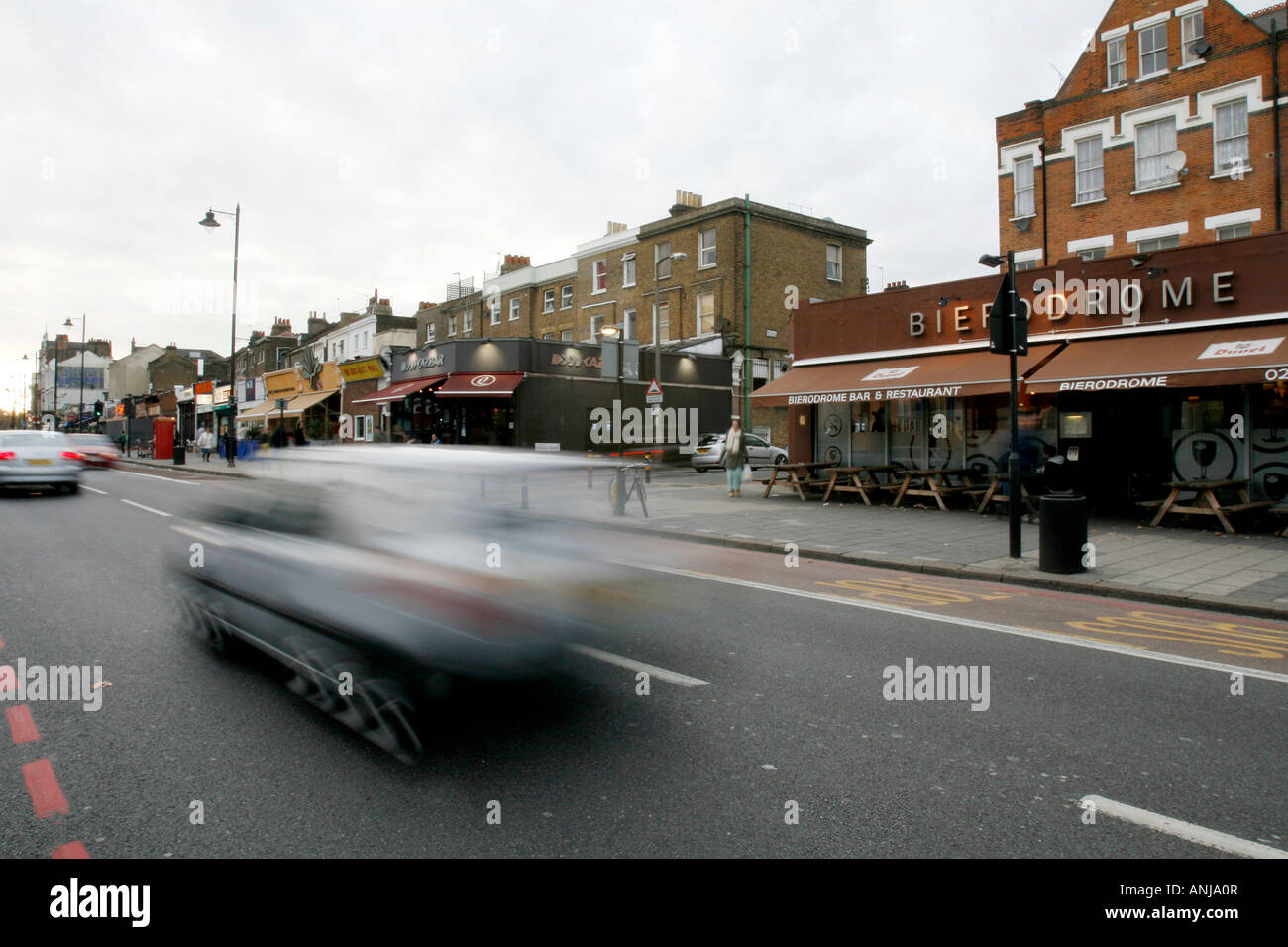 Clapham london shops hi-res stock photography and images - Alamy