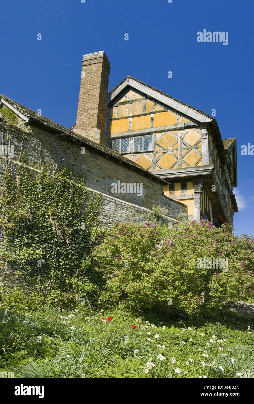 Stokesay castle a fortified manor house shropshire england uk Stock ...
