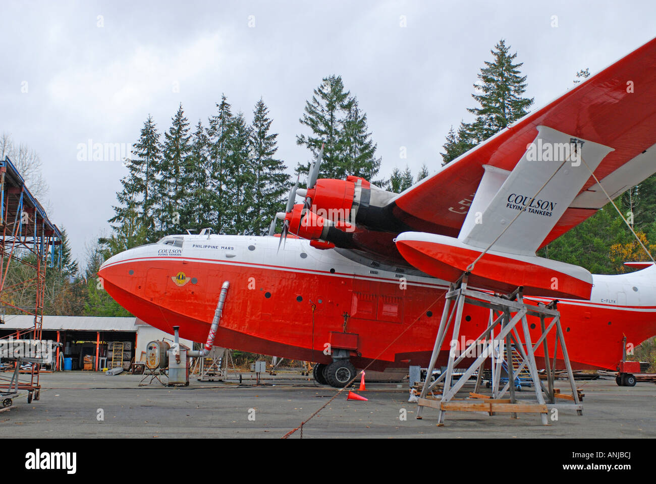 Fire Fighting Coulson Mars Bomber Stock Photo - Alamy
