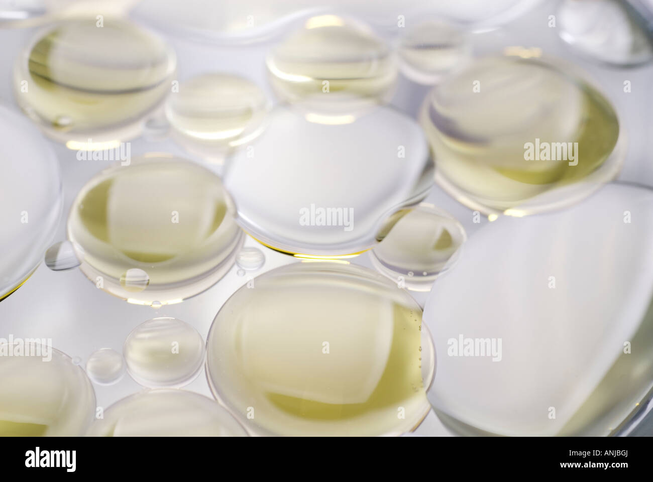 Water oil mixture hi-res stock photography and images - Alamy