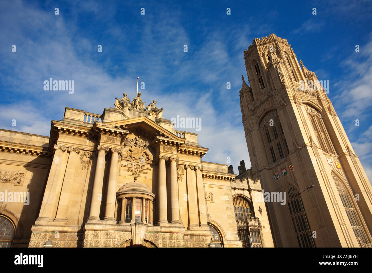 The Wills Memorial Building &Tower of Bristol University England Stock ...