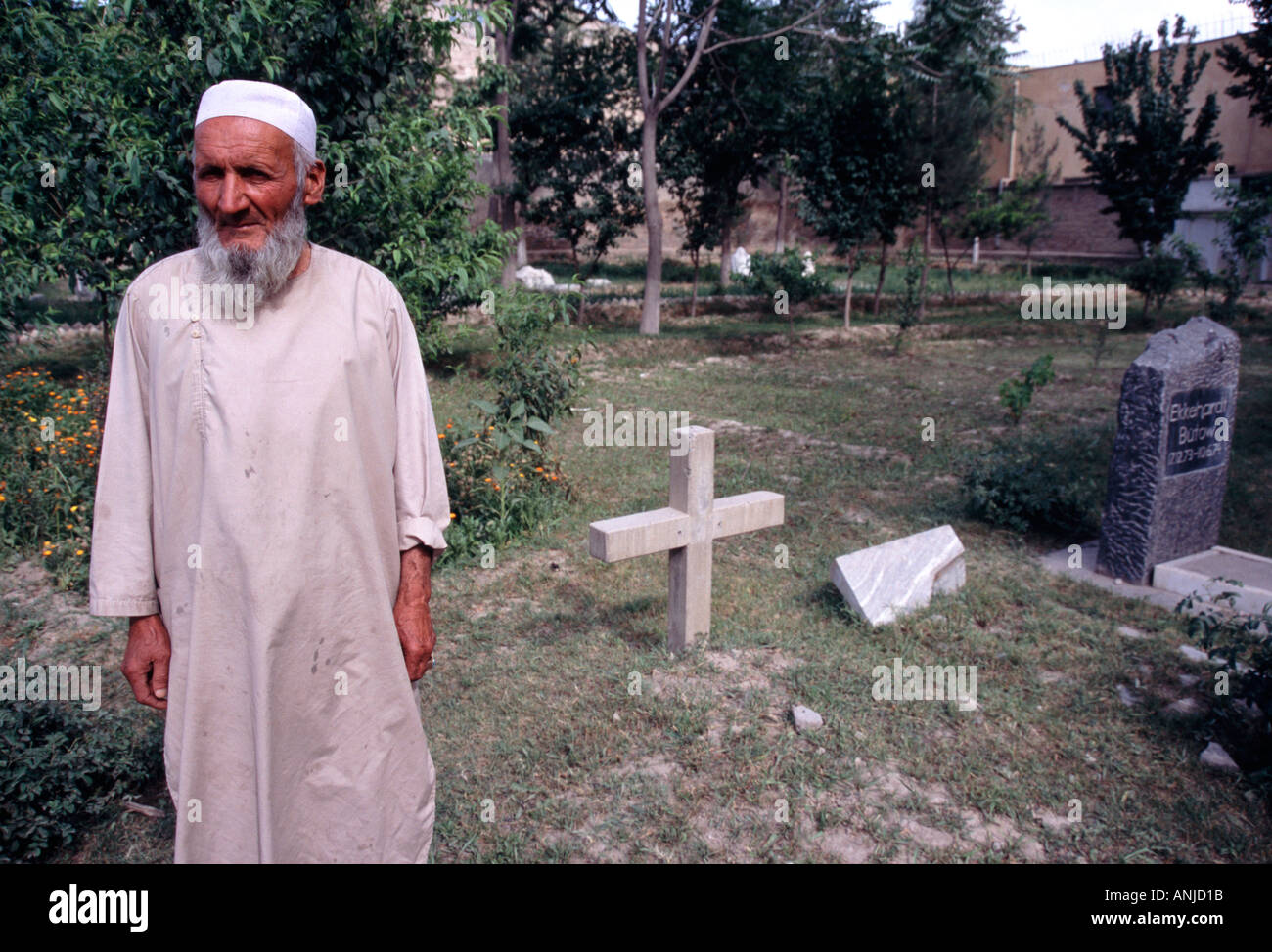 Kabul afghanistan cemetery hi-res stock photography and images - Alamy