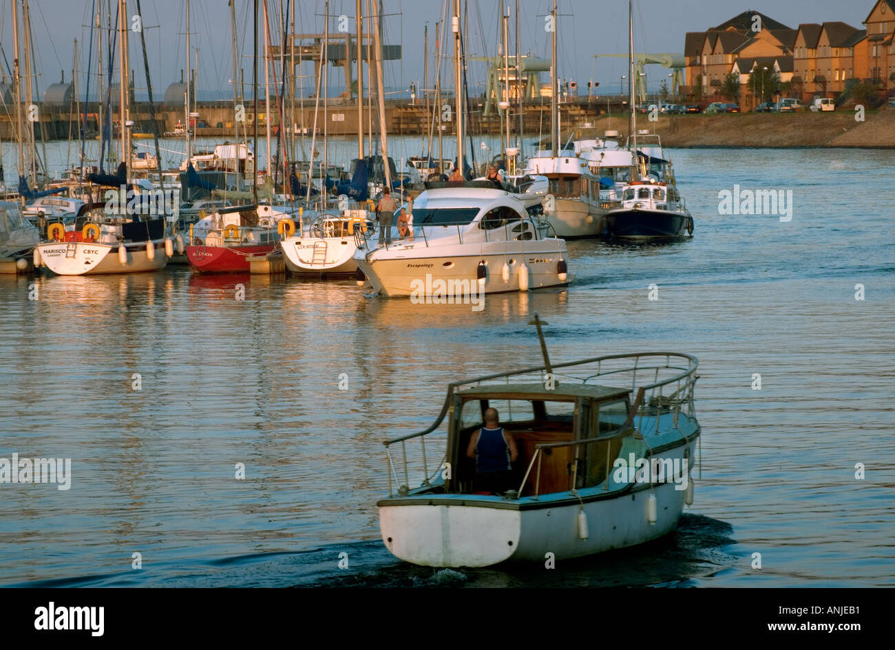 Yachts Cardiff Bay Barrage Cardiff Bay South Wales Stock Photo - Alamy