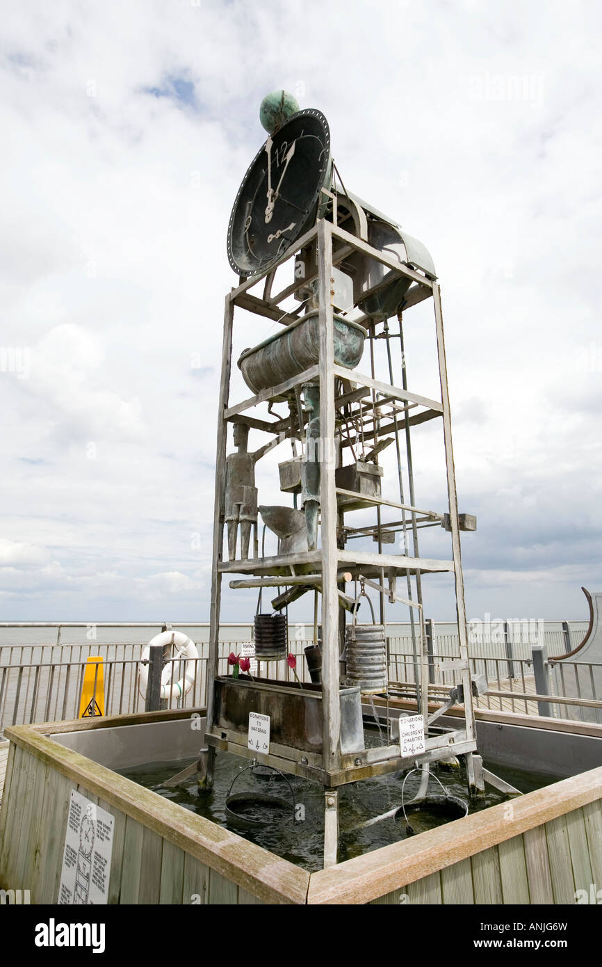 Waterclock clock southwold pier hi-res stock photography and images - Alamy