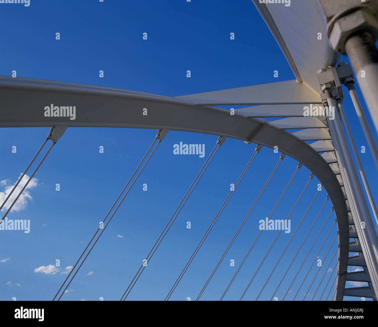 Partial metal framework hi-res stock photography and images - Alamy