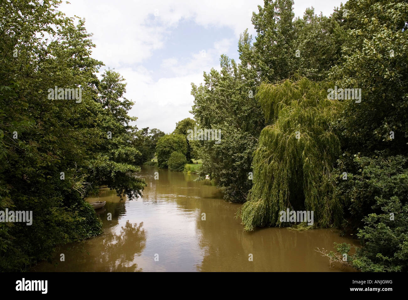 UK Wiltshire Chippenham River Avon beside Monkton Park Stock Photo - Alamy