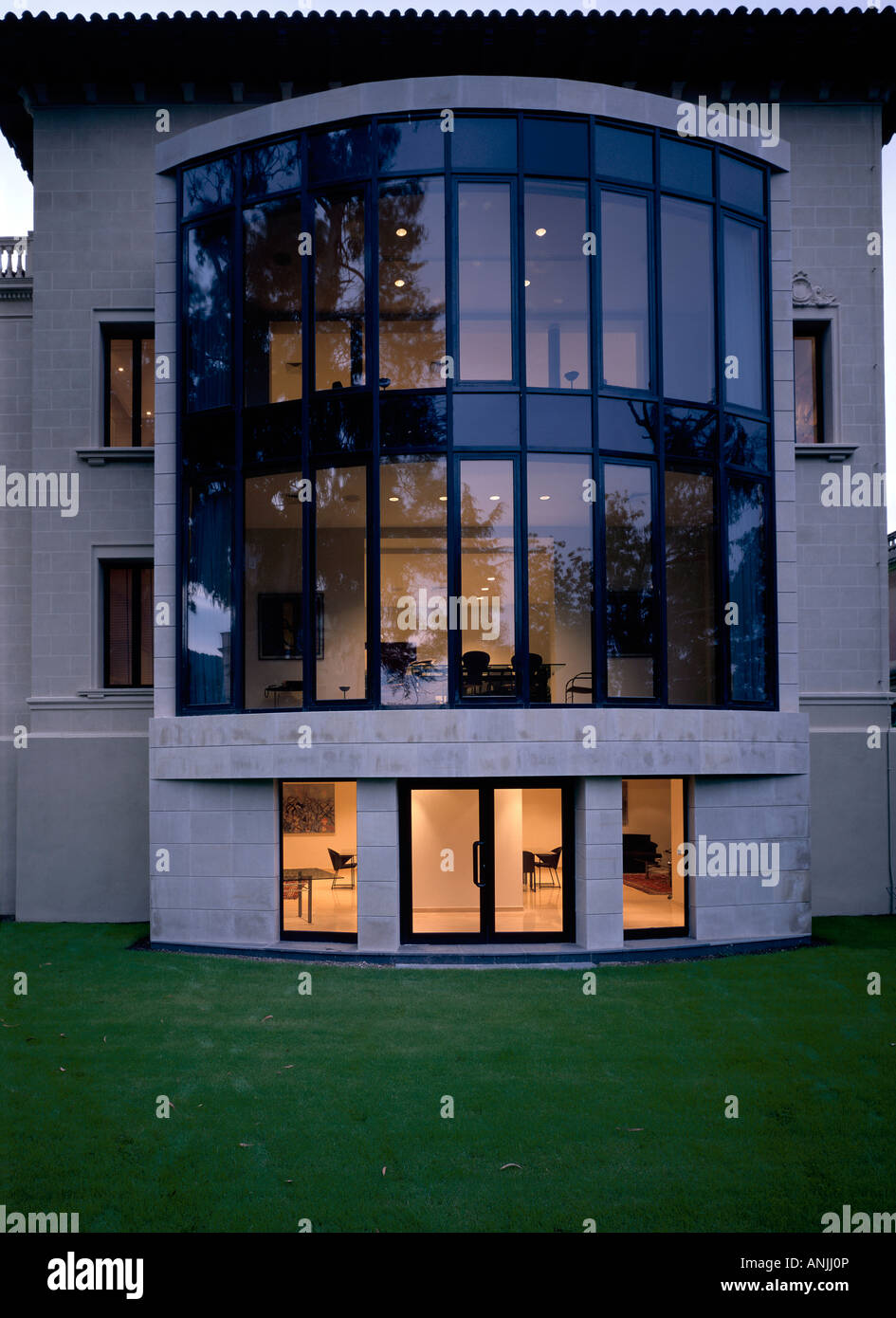 View thru windows hi-res stock photography and images - Alamy