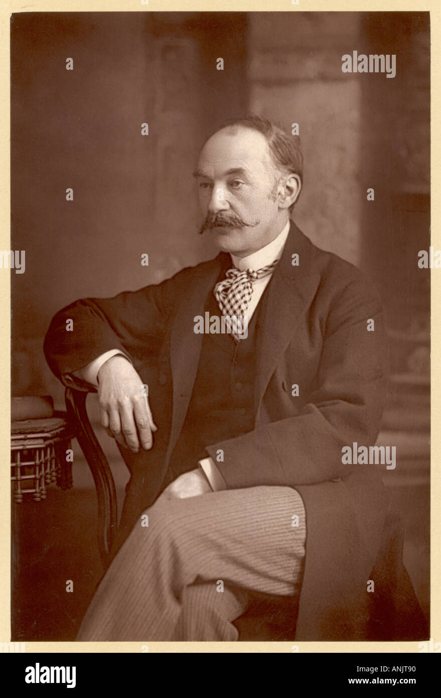 Thomas hardy writer hi-res stock photography and images - Alamy