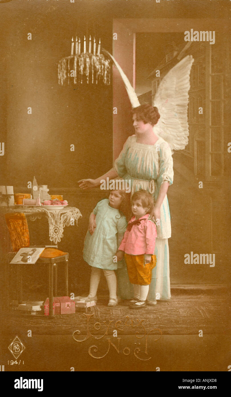 Children angels hi-res stock photography and images - Alamy