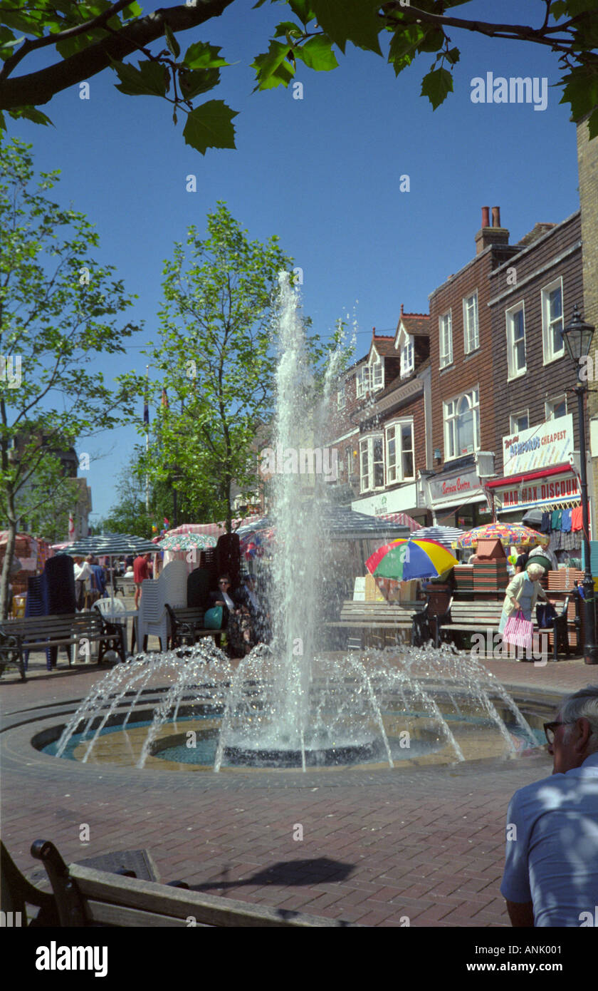 Fountain and Pedestrianized High Street Ashford Kent England Stock ...