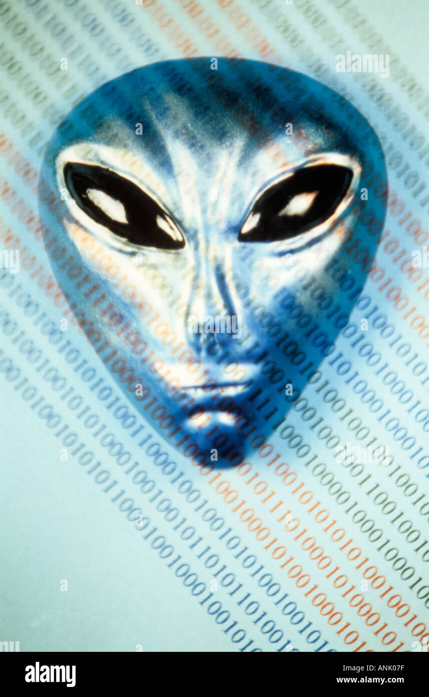 Alien life form computer hi-res stock photography and images - Alamy