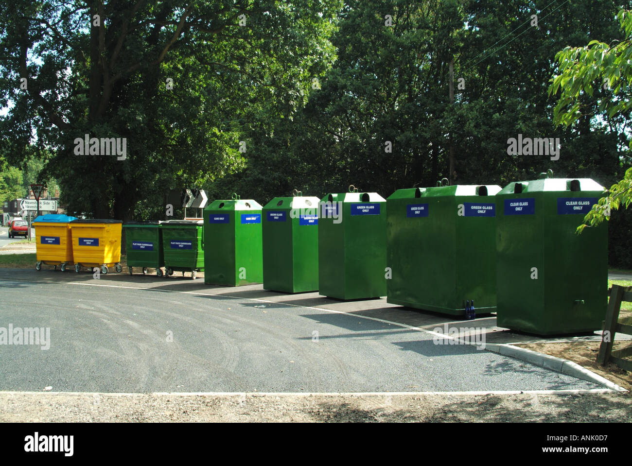 Community recycling centre hi-res stock photography and images - Alamy