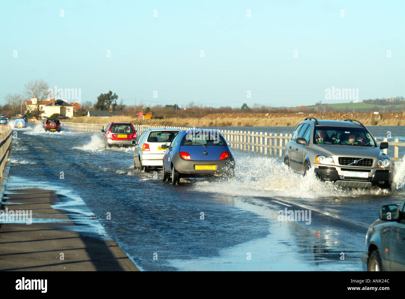 High tide flooding in Blackwater & Colne estuaries covers Strood ...