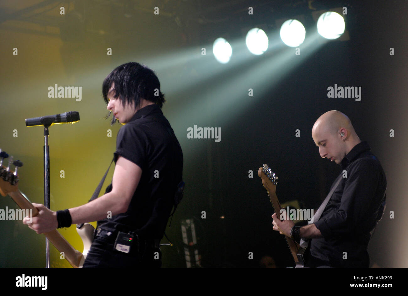 Simple plan band hi-res stock photography and images - Alamy