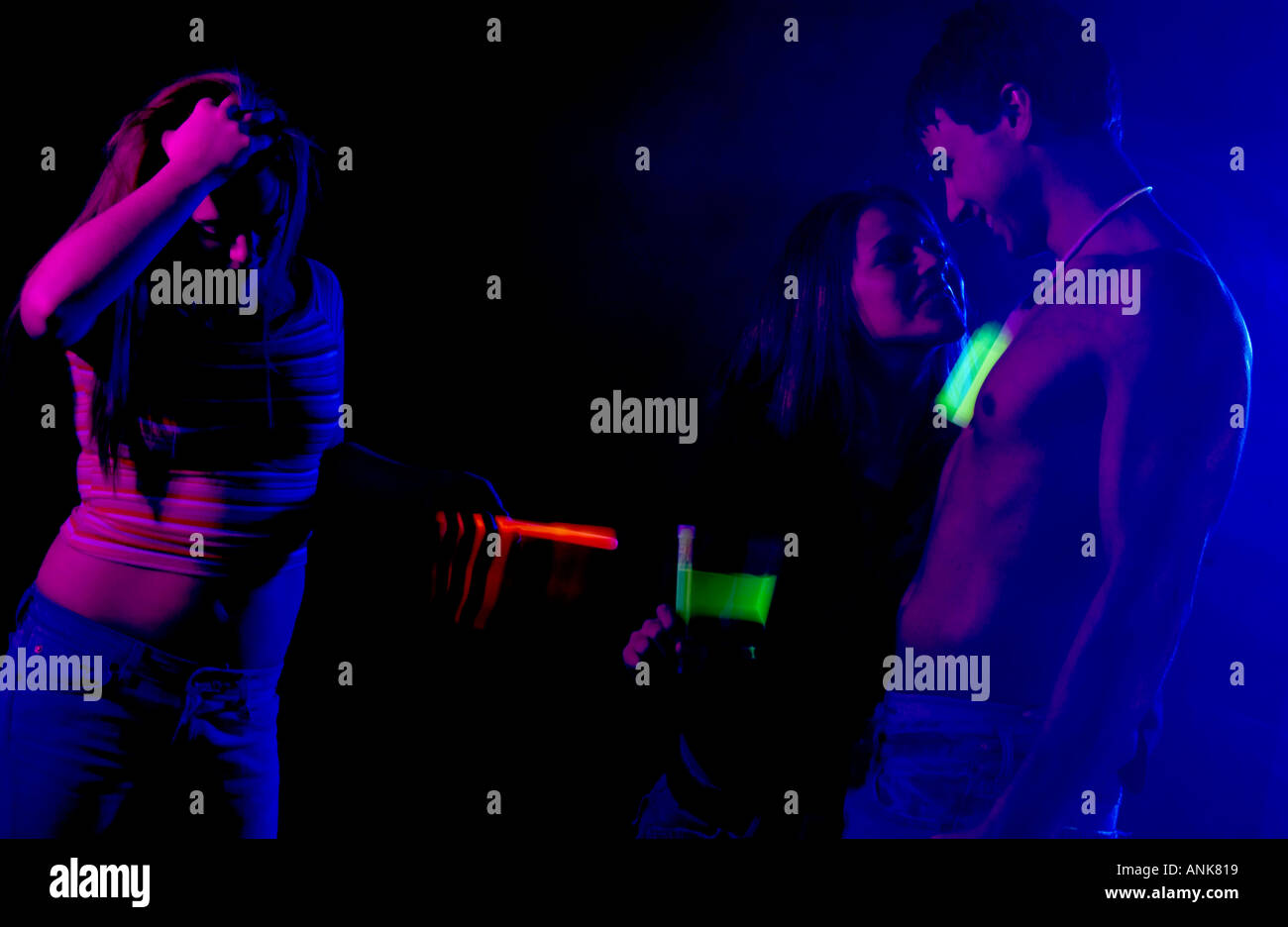 Couple drunk dancing hi-res stock photography and images - Alamy