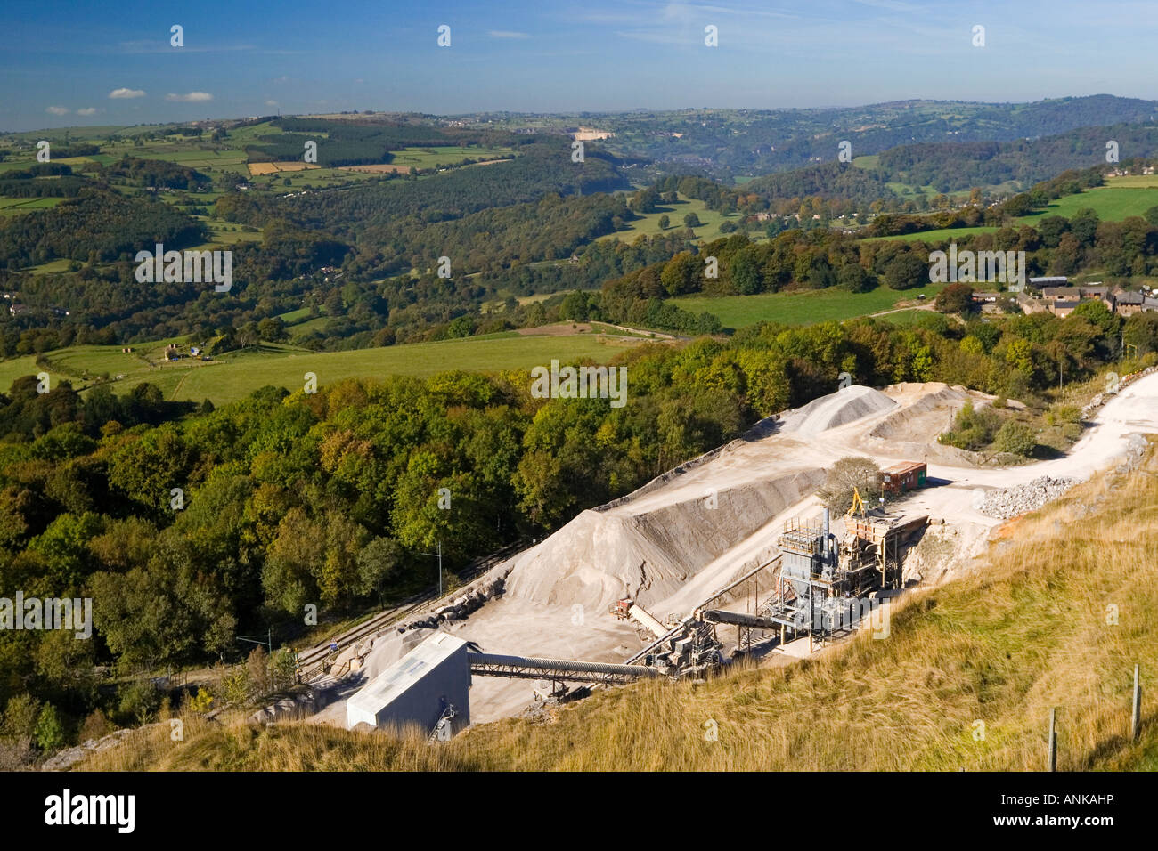 Roadstone quarry hi-res stock photography and images - Alamy