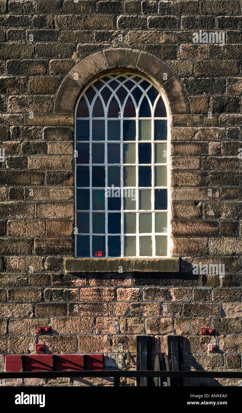 Victorian arched window hi-res stock photography and images - Alamy