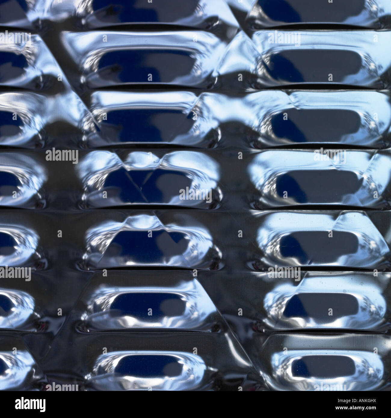 Curved metal bar hi-res stock photography and images - Alamy