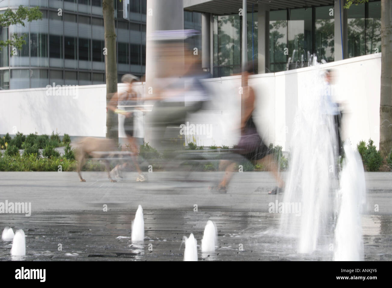 People rushing to work Stock Photo - Alamy