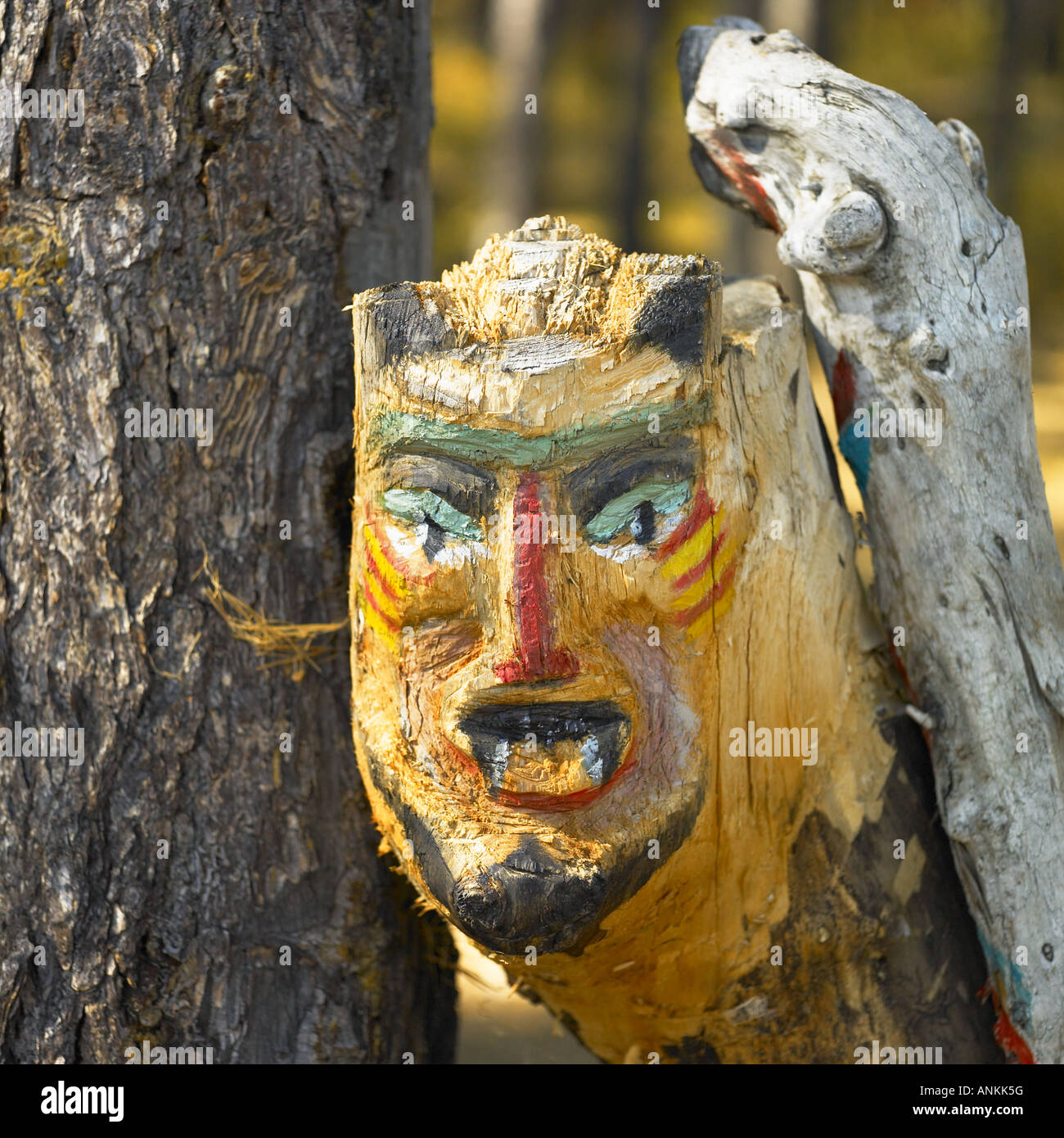 Wooden idol hi-res stock photography and images - Alamy