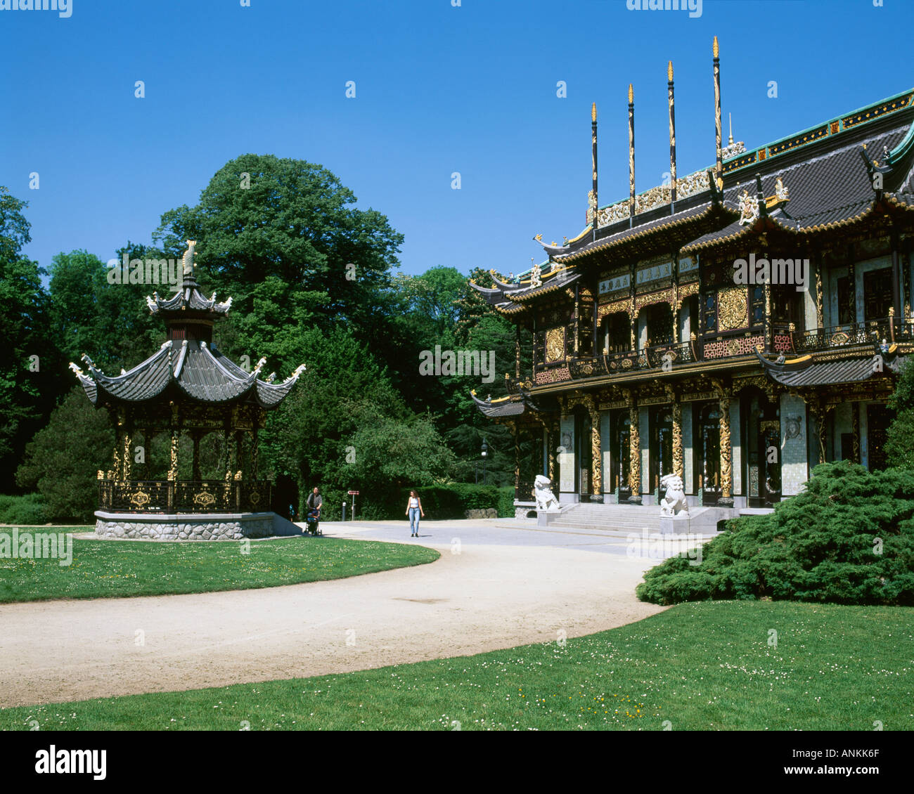 Chinese pavilion brussels hi-res stock photography and images - Alamy