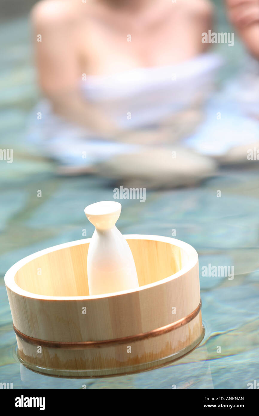 Sake bucket hi-res stock photography and images - Alamy