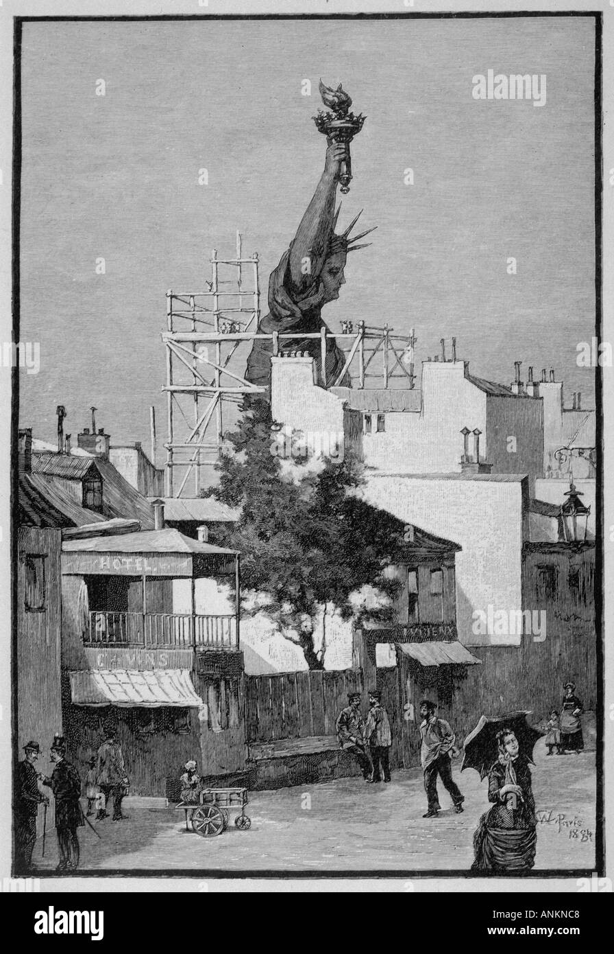 Statue of liberty paris 1884 Black and White Stock Photos & Images - Alamy