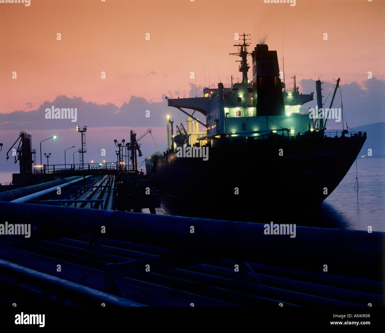 Tupras oil refinery hi-res stock photography and images - Alamy