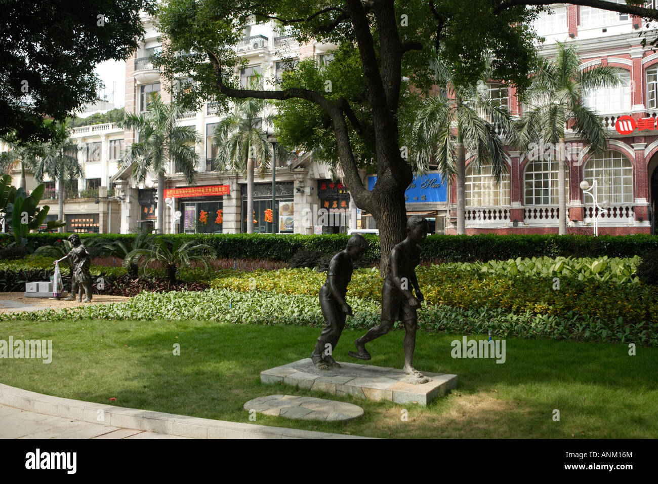 Shamian Dao Sand Surface Island, Guangzhou, China Stock Photo - Alamy