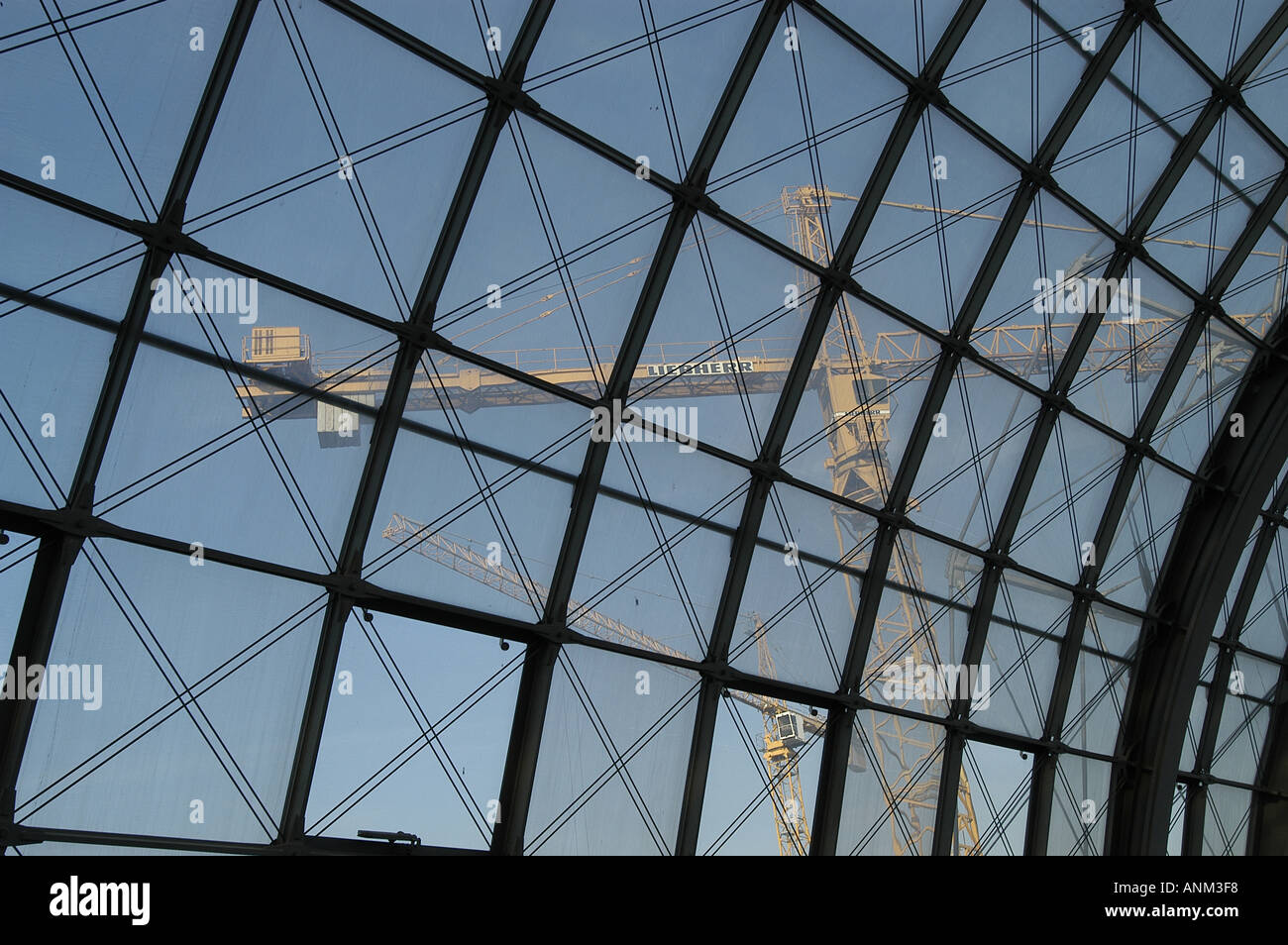 Berlin Dome Arch Construction Curve Crane Stock Photo - Alamy