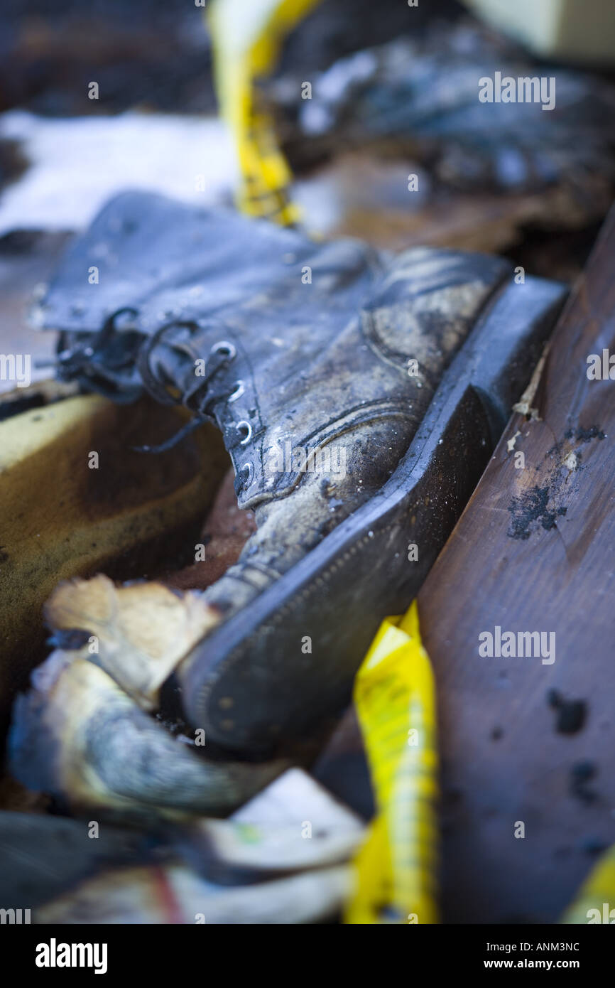 Burnt rubble hi-res stock photography and images - Alamy
