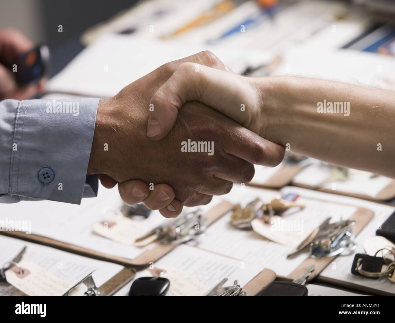 Hand hands ring handshake finger hi-res stock photography and images ...