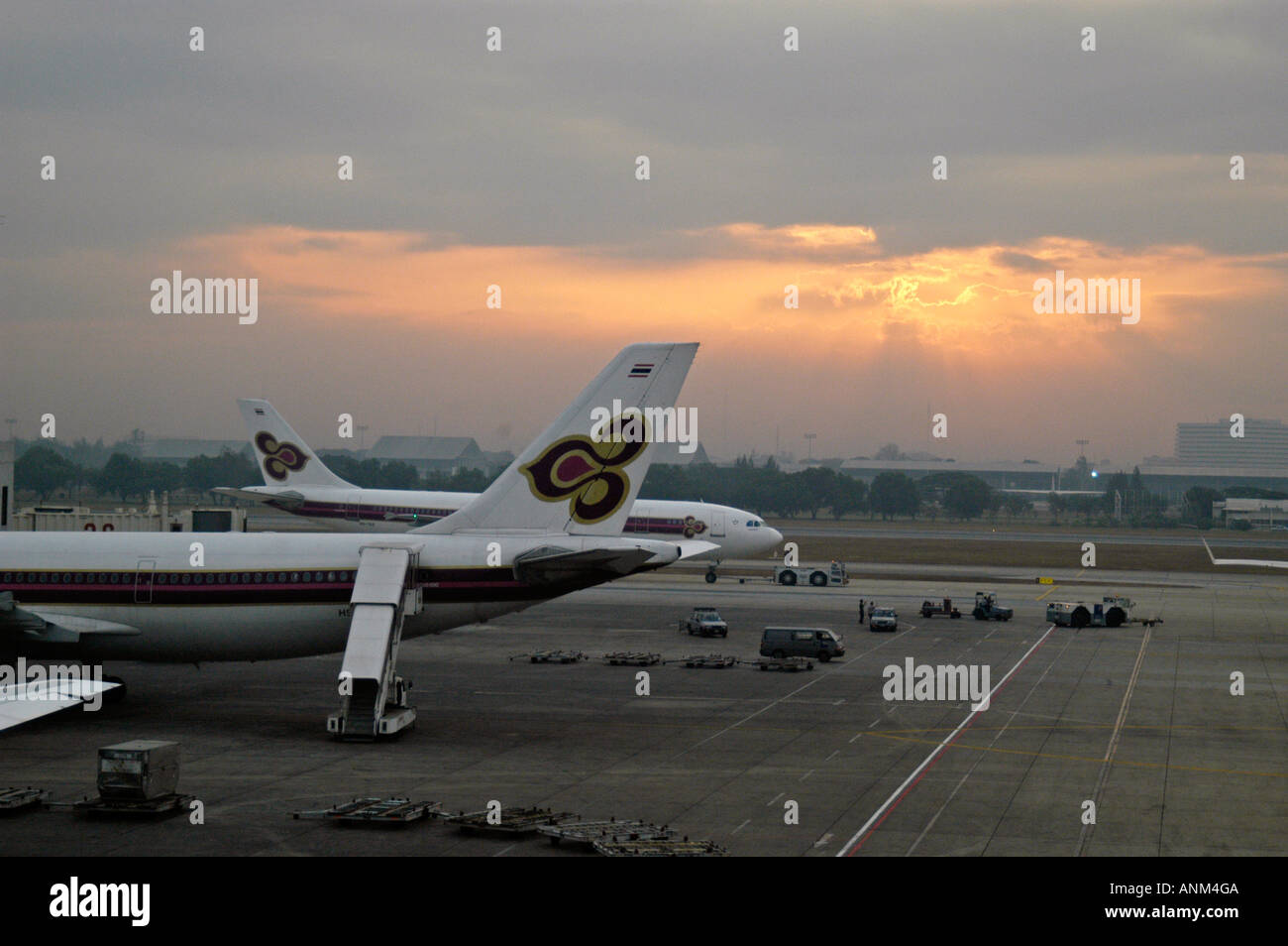 Brunei airline hi-res stock photography and images - Alamy