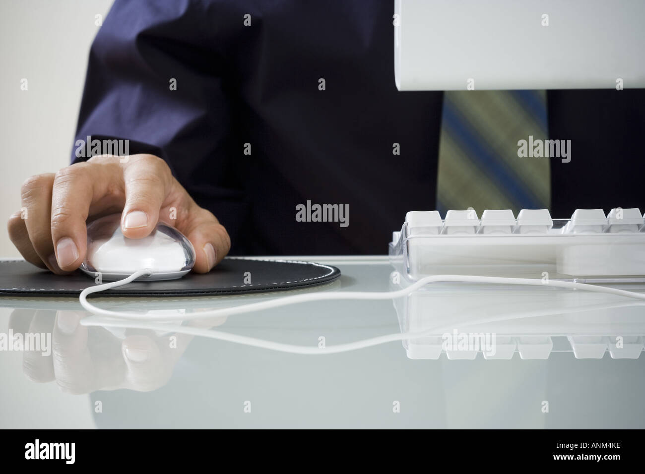 Person operating computer mouse hi-res stock photography and images - Alamy