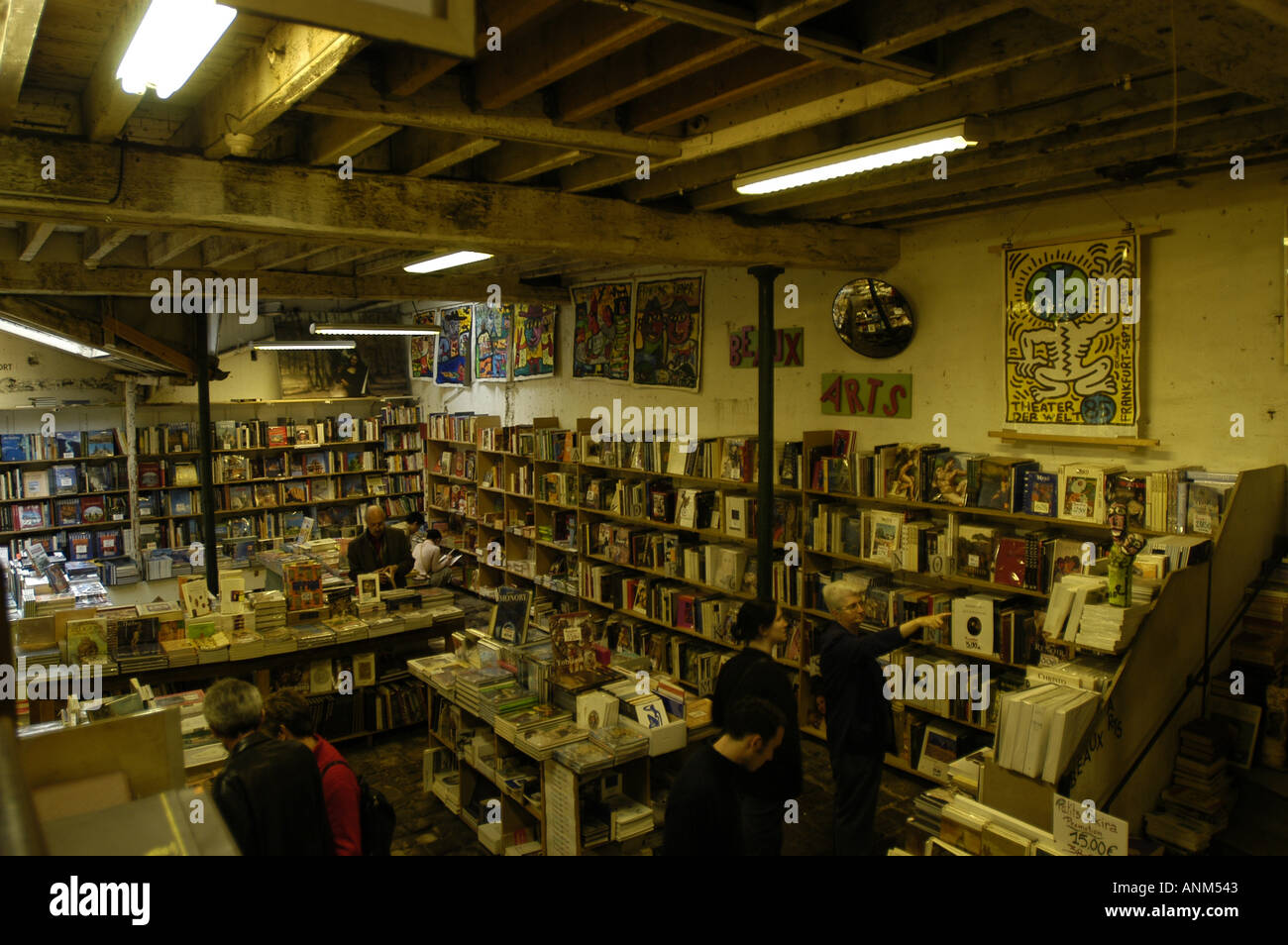 Book Store Paris Exterior France Stock Photo - Alamy