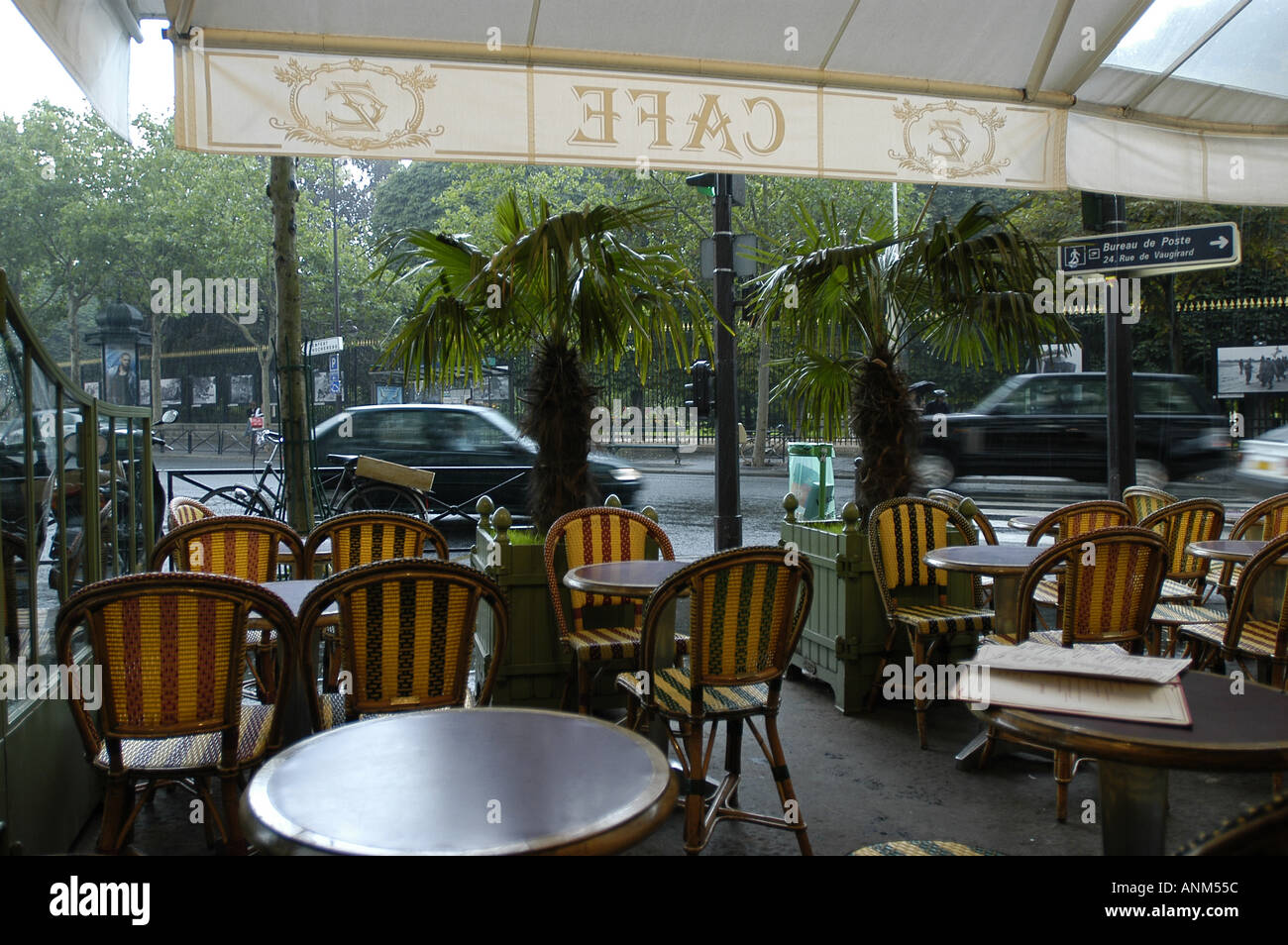 A typical French cafe Stock Photo - Alamy