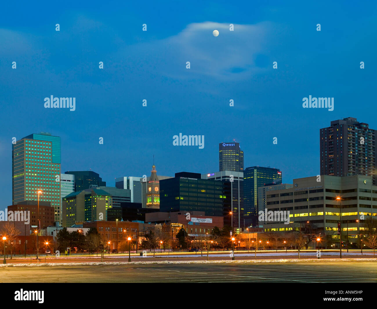 Evening scene of the downtown skyline in Denver Stock Photo - Alamy