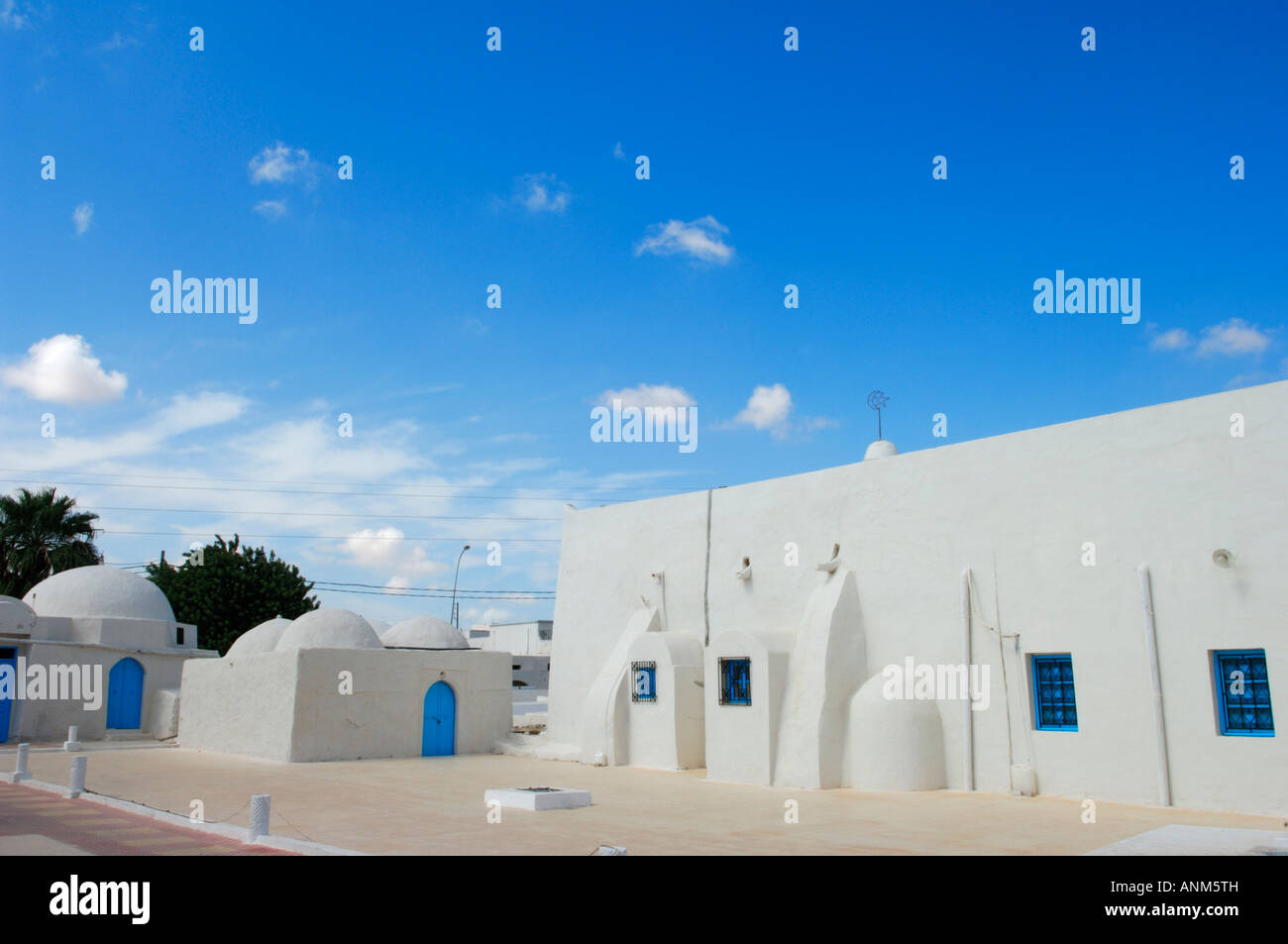 Mosque jerba tunisia hi-res stock photography and images - Alamy