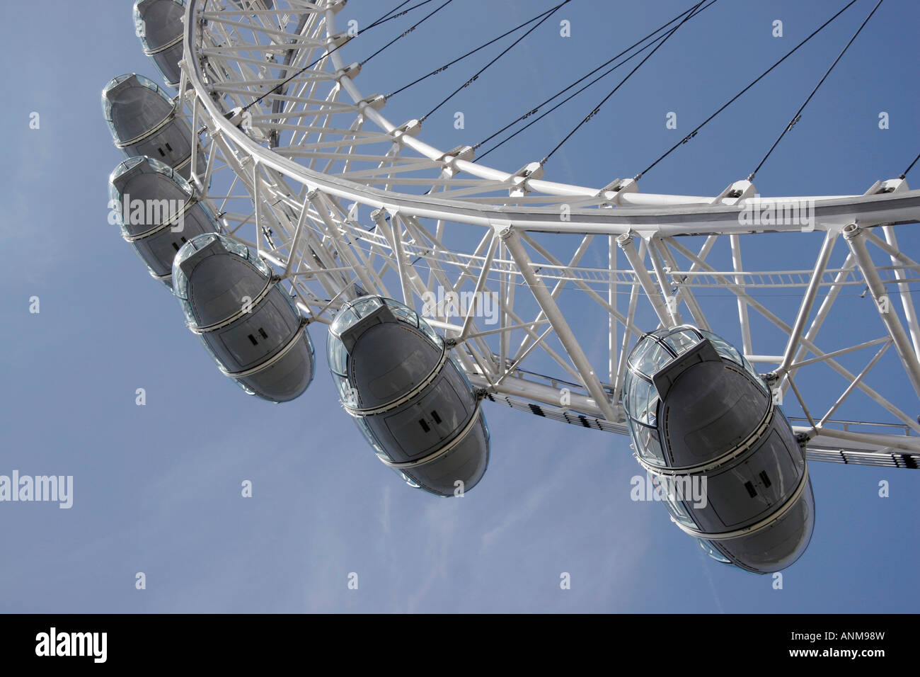 London eye capsule Millennium Wheel Ferris wheel Stock Photo - Alamy
