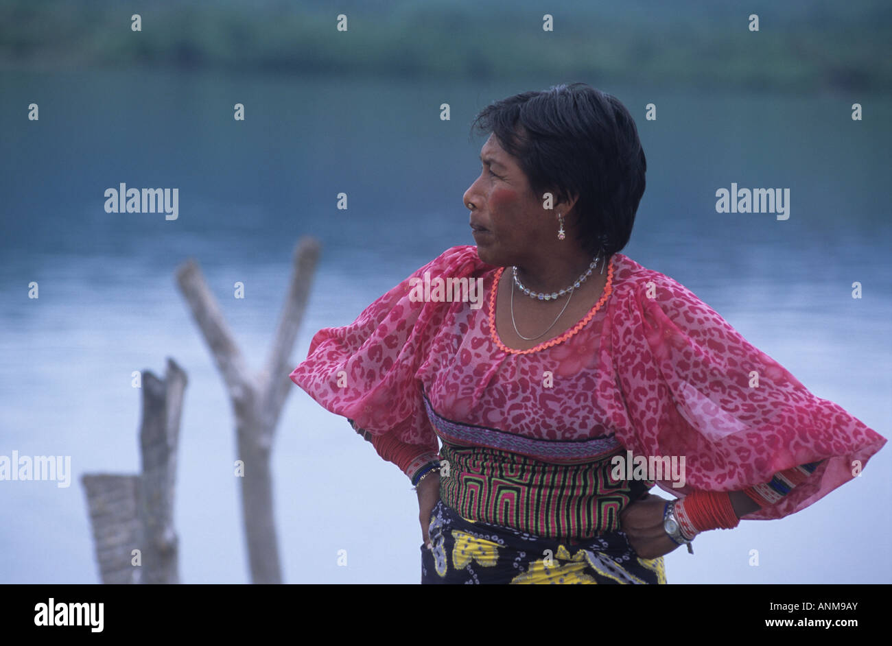 Portrait of a traditional Kuna Yala woman by the sea. San Blas islands ...